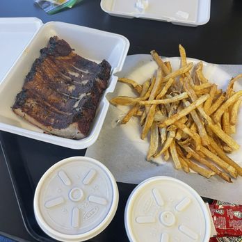 CALHOUN FAMILY TEXAS BARBEQUE - Updated December 2025 - 456 Photos ...