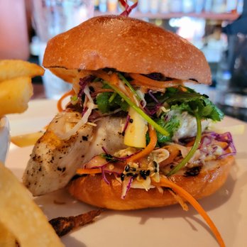 Q RESTAURANT & BAR - 1023 Photos & 946 Reviews - 828 SW 2nd Ave ...