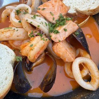 DOS BESOS - Updated August 2024 - 712 Photos & 296 Reviews - 99 Union ...