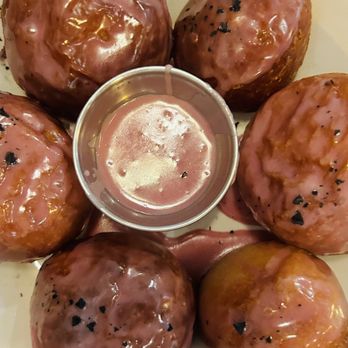 RED RABBIT MINNEAPOLIS - Updated June 2024 - 1222 Photos & 880 Reviews ...