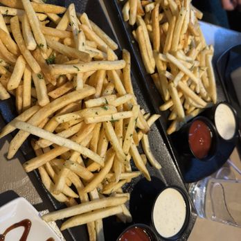 GALLA PARK SOCIAL - Updated January 2026 - 92 Photos & 51 Reviews - 900 ...