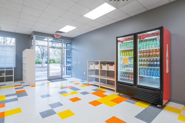 HAPPY FEET PLANET - Updated January 2026 - 73 Photos & 31 Verified ...