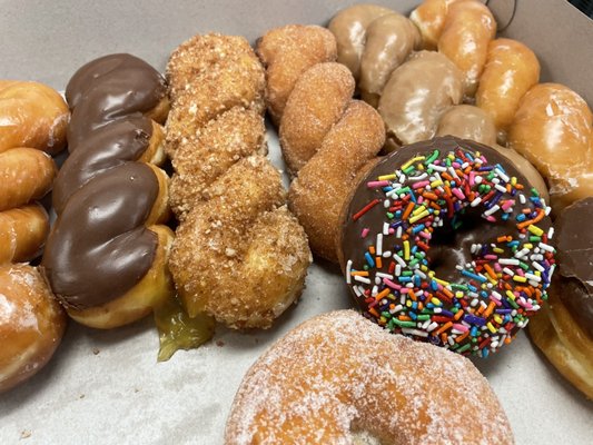 PREMIUM DONUTS - Updated April 2025 - 96 Photos & 54 Reviews - 8065 Elk ...