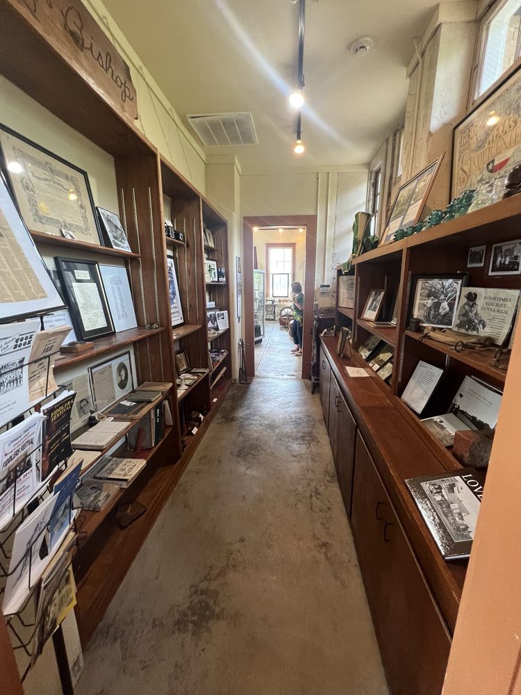 HOUSTON COUNTY VISITOR CENTER - Updated May 2024 - 12 Photos - Rail Row ...