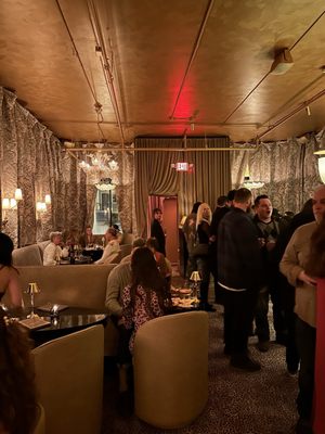 SAINT NERI - Updated November 2025 - 102 Photos & 44 Reviews - 220 ...