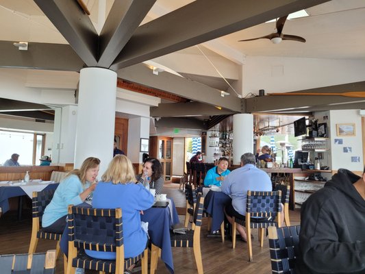 BOATHOUSE AT HENDRY’S BEACH - 3668 Photos & 2830 Reviews - 2981 Cliff ...