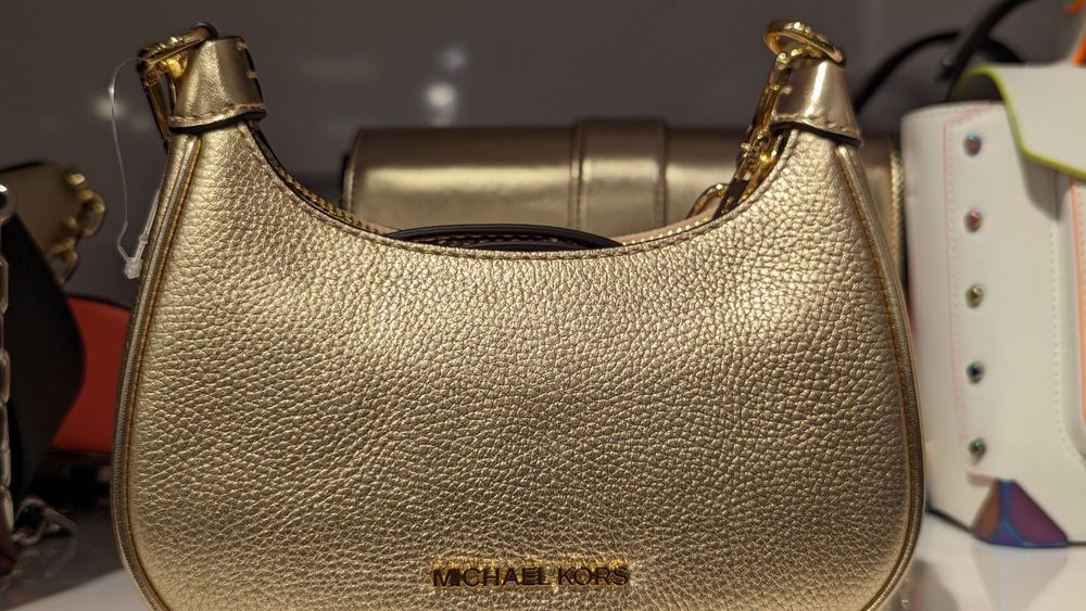 THE OUTLET COLLECTION SEATTLE - Updated August 2024 - 188 Photos & 190 ...