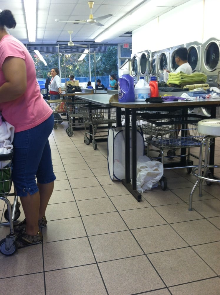 BELLA’S LAUNDRY SVCE - Updated January 2026 - 521 N Barry Ave ...