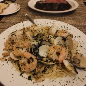 QUAKER TAVERN - 28 Photos & 43 Reviews - American (Traditional) - 466 ...