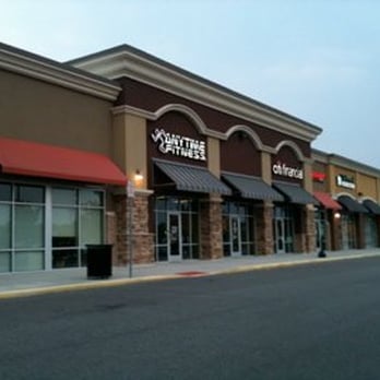 LANDSTOWN COMMONS - Updated March 2025 - 48 Photos & 37 Reviews - 3334 ...