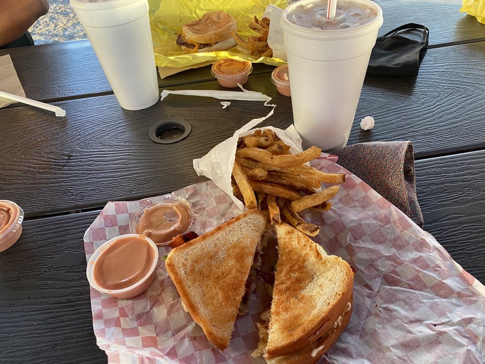 SCOTTY’S DRIVE IN - Updated July 2024 - 57 Photos & 81 Reviews - 560 ...