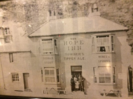 THE HOPE INN - Updated August 2025 - West Pier, Newhaven, East Sussex ...