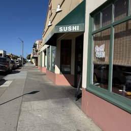 CRYSTAL FISH - Updated January 2026 - 1303 Photos & 1479 Reviews - 514 ...