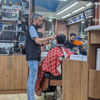 PREMIUM BARBER SHOP - Updated December 2025 - 325 Photos & 481 Reviews ...
