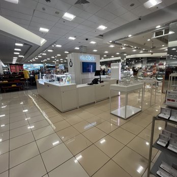 MACY’S - Updated February 2026 - 109 Photos & 43 Reviews - 1250 ...