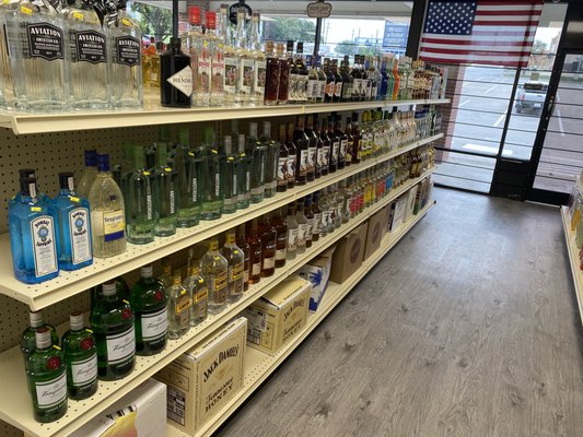 8 LIQUOR - Updated May 2025 - 15 Photos - 5460 Babcock Rd, San Antonio ...