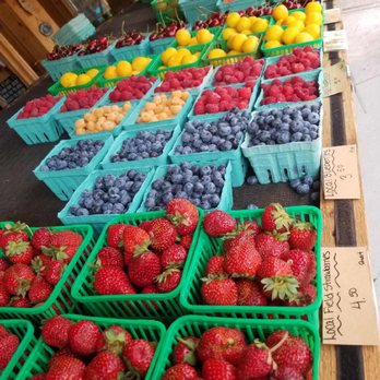 WILLOW TREE MARKET - Updated December 2025 - 23 Photos - 1827 Division ...