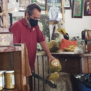 LOS PINARENOS FRUTERIA - Updated October 2025 - 247 Photos & 102 ...