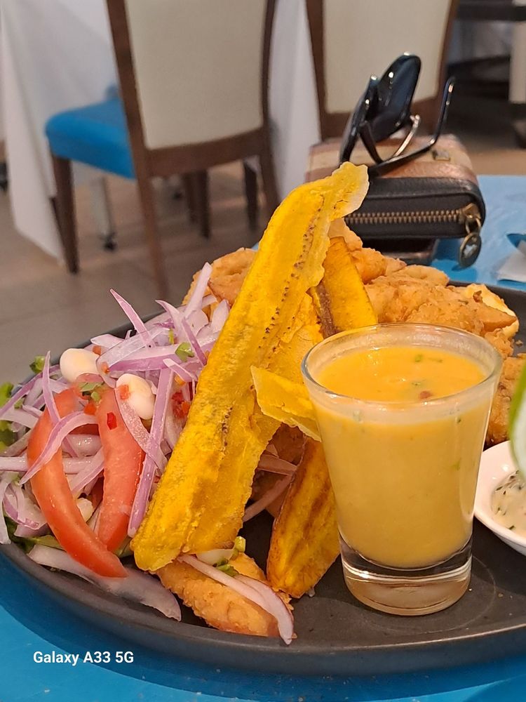 WARIQUE RESTAURANT - Updated February 2025 - 15 Photos - José Domingo ...
