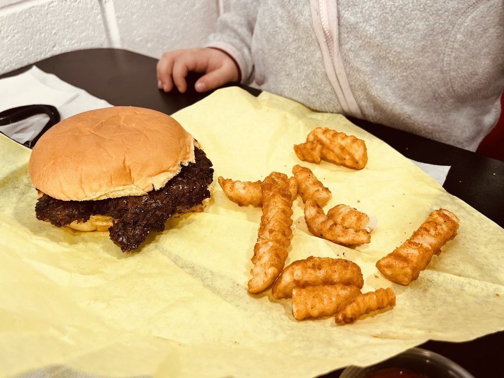 PRETTY GOOD BURGER - Updated December 2025 - 108 Photos & 157 Reviews ...