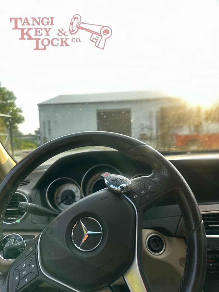 TANGI KEY & LOCK CO. - Updated October 2025 - 106 E Railroad Ave ...