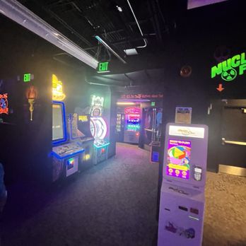 MONSTER MINI GOLF - Updated January 2026 - 95 Photos & 82 Reviews ...