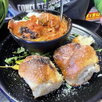 CATALYST PIZZA - Updated July 2025 - 79 Photos & 126 Reviews - 314 SE H ...