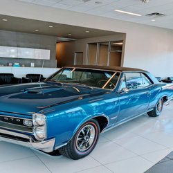 NYLE MAXWELL PREOWNED SUPERCENTER - 10 Photos - 13049 N. Research Blvd ...