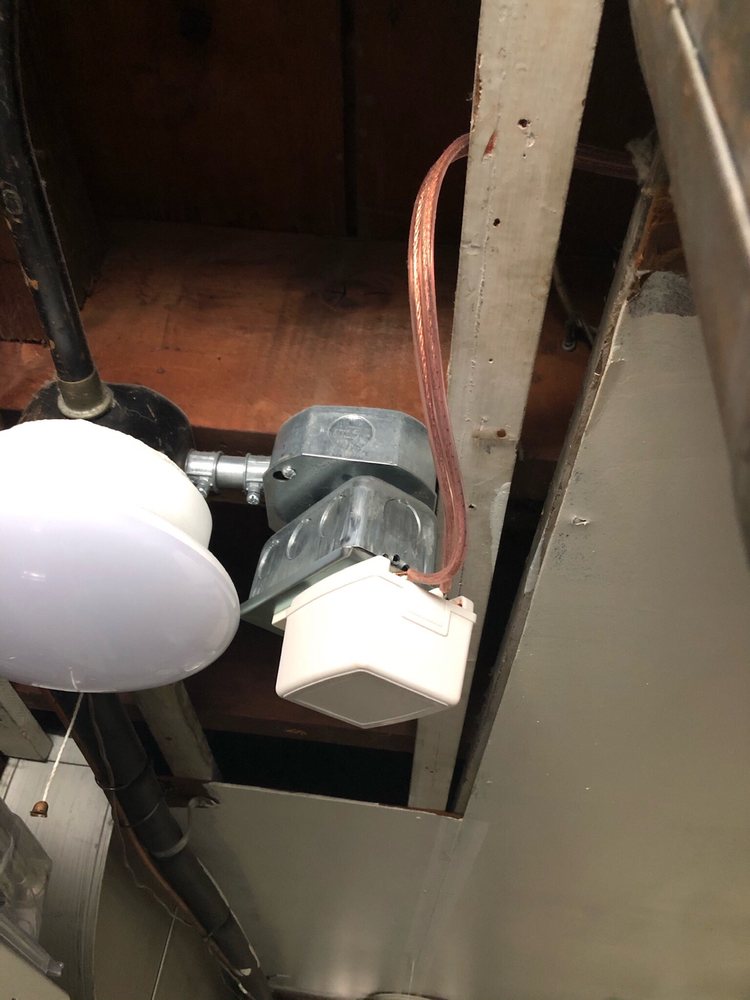 SECURITY SOLUTIONS - ADT AUTHORIZED DEALER - Updated August 2024 - 14 ...