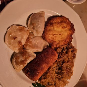 STASH CAFÉ - Updated January 2025 - 504 Photos & 412 Reviews - 200 Rue ...