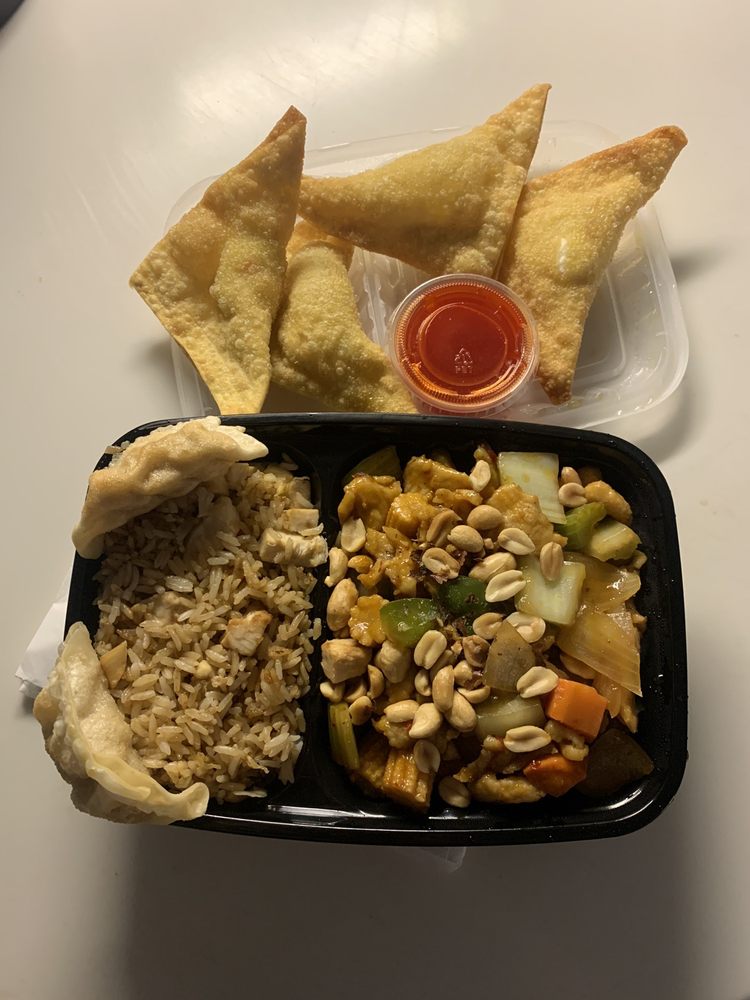 COLALA EXPRESS - 18 Photos & 16 Reviews - 2010 W Saginaw St, Lansing ...