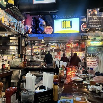 BRICK ALLEY PUB & RESTAURANT - Updated April 2025 - 1699 Photos & 1762 ...