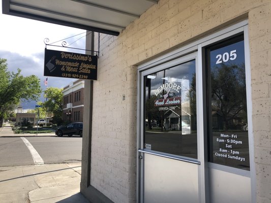 LEMOORE FOOD LOCKER - 23 Photos & 17 Reviews - 205 Fox St, Lemoore ...