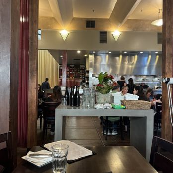 LAILI RESTAURANT - Updated April 2025 - 1003 Photos & 1505 Reviews ...