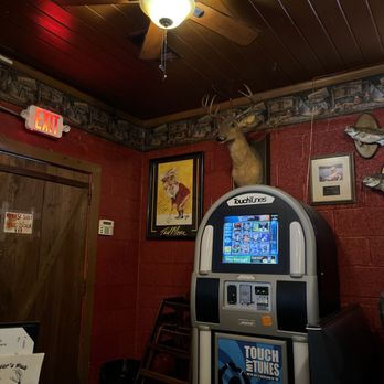 HUNTER’S PUB AND STEAKHOUSE - Updated May 2025 - 127 Photos & 191 ...