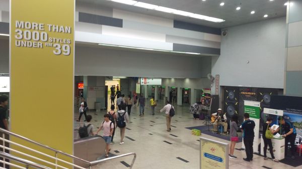 KLCC LRT STATION - Updated July 2025 - 16 Photos - Jalan Pinang, Kuala ...