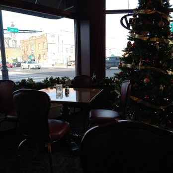 LIBERTYS RESTAURANT AND LOUNGE - Updated July 2024 - 85 Photos & 107 ...