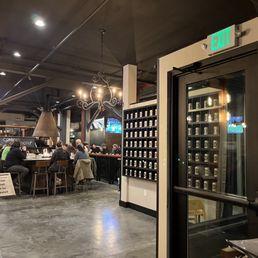 BERLINER PUB - Updated June 2025 - 771 Photos & 764 Reviews - 221 Main ...