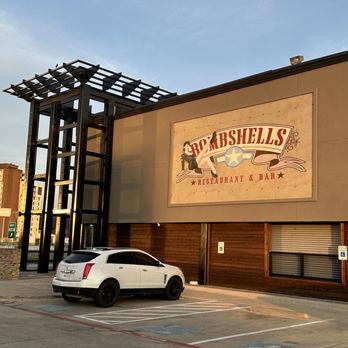 BOMBSHELLS RESTAURANT & BAR - Updated March 2025 - 267 Photos & 515 ...