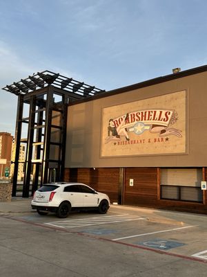 BOMBSHELLS RESTAURANT & BAR - Updated August 2025 - 268 Photos & 533 ...