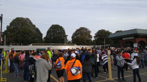 WARMINSTER TRAIN STATION - Updated December 2024 - 13 Photos ...