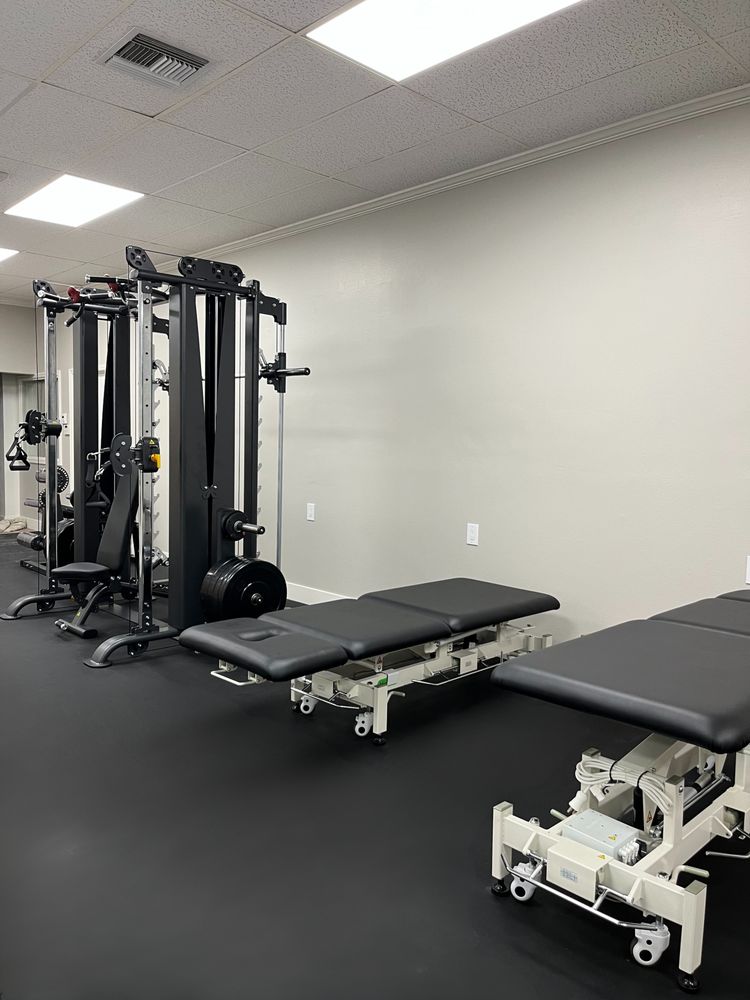 MOVEMENT RX PHYSICAL THERAPY - Updated December 2025 - 19566 Ventura ...