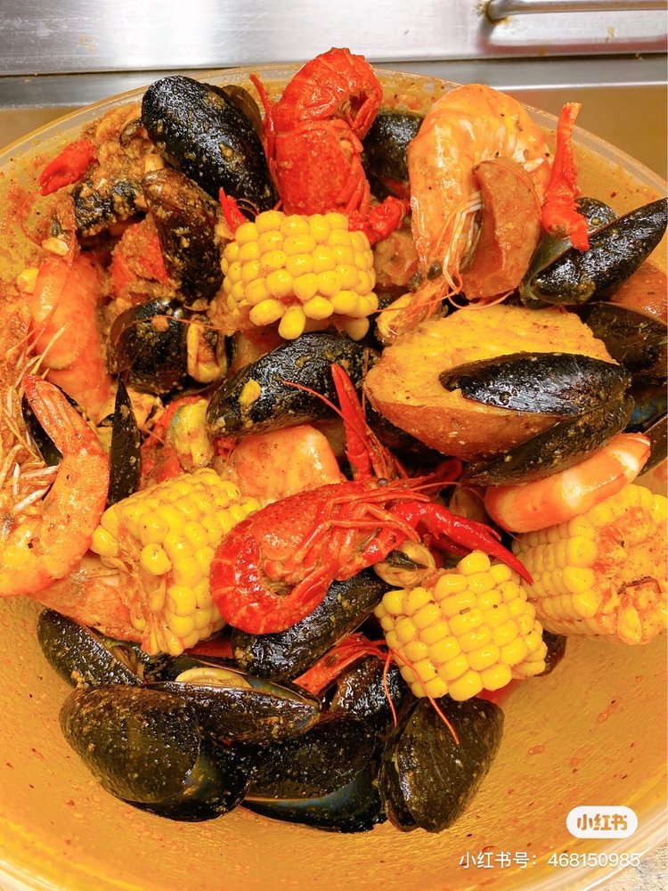 HAPPY CRAB - 234 Photos & 70 Reviews - 1137 Broadway, Somerville, MA - Yelp