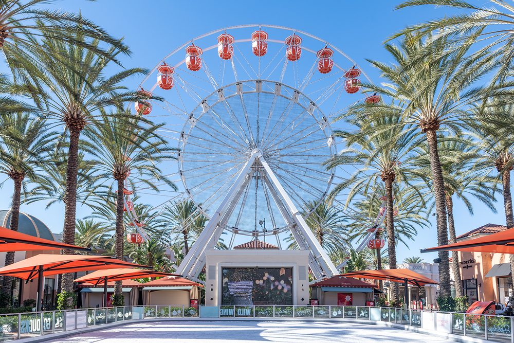 ICE RINK AT IRVINE SPECTRUM CENTER - Updated November 2025 - 60 Photos ...