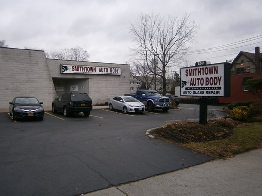 SMITHTOWN AUTO BODY - Updated December 2025 - 46 Photos & 30 Reviews ...