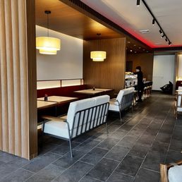 MOONGA ASIAN BISTRO - Updated December 2025 - 669 Photos & 202 Reviews ...