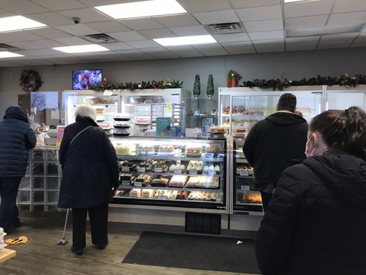 EAST DETROIT BAKERY & DELI - Updated November 2024 - 227 Photos & 106 ...