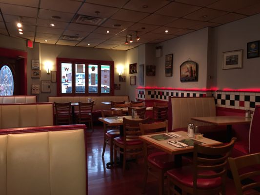 L STREET DINER & PIZZERIA - Updated October 2024 - 39 Photos & 137 ...