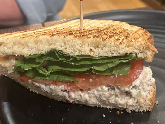 BETWEEN THE BRICKS - Updated December 2025 - 54 Photos & 48 Reviews ...