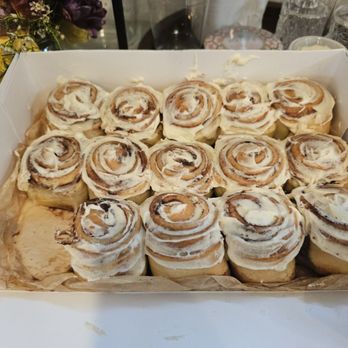 CINNABON - Updated January 2026 - 62 Photos & 75 Reviews - 925 Blossom ...
